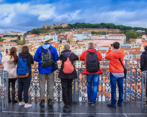 Tourist Stay Numbers Go Down | .TR