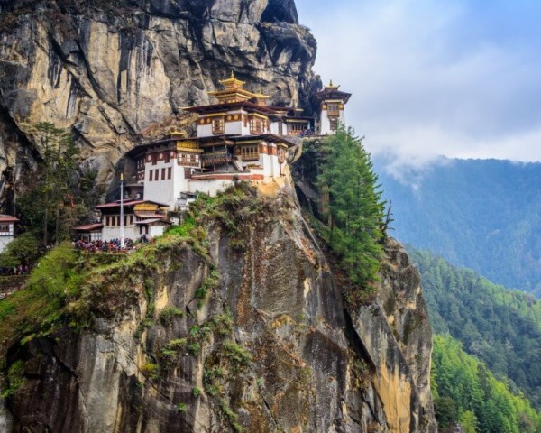 Isolated Monasteries around the World: The Best of the Best | .TR