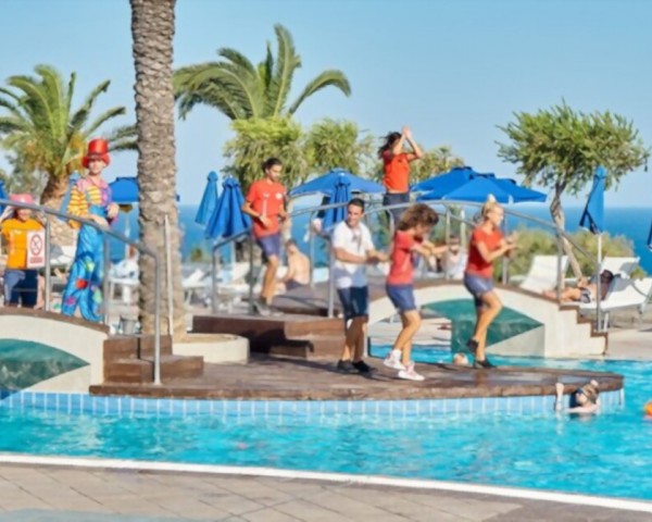 Hotel Entertainment Gains Its Importance | .TR