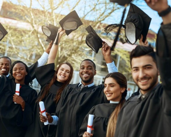 What is a tourism graduate salary in the USA? | .TR