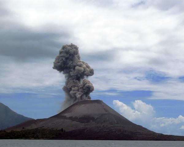 Ecological Catastrophe: Indonesian Islands Disappearing because of Sand ...