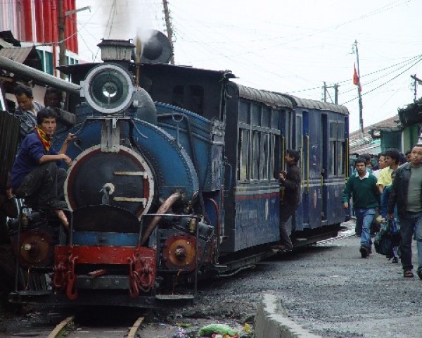 India: Historical Trains Are a Popular Attraction | .TR