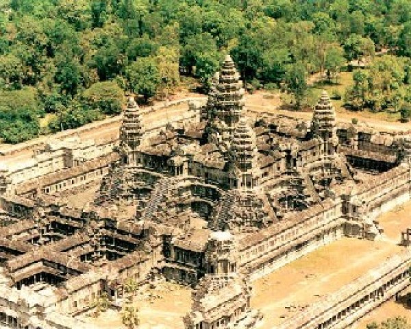 Top Landmarks of Cambodia | .TR